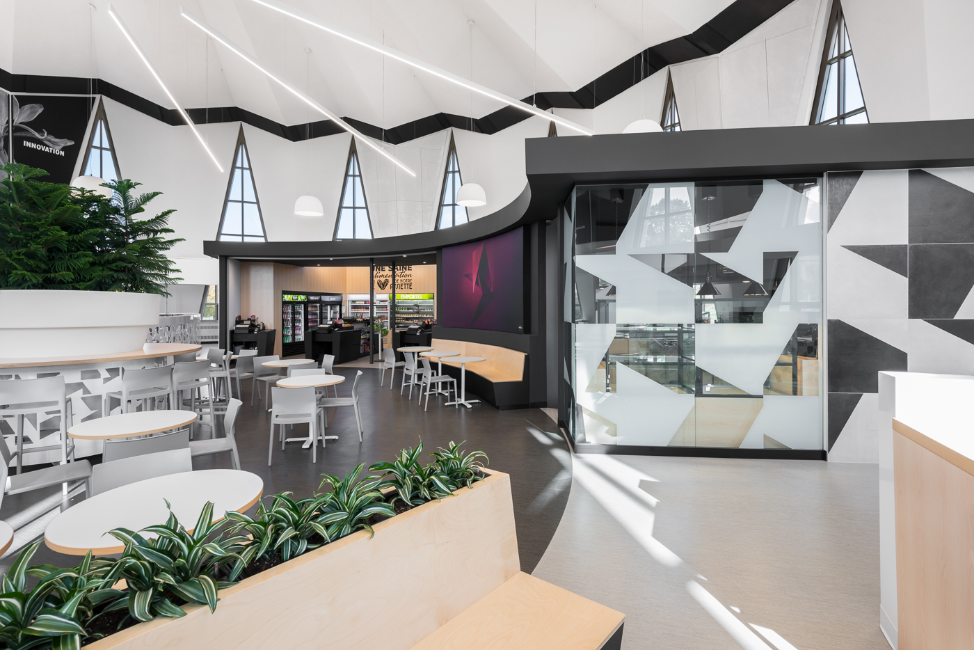 Le Marie-Victorin Cégep Marie-Victorin, Champigny2, Design au carré - INT Design