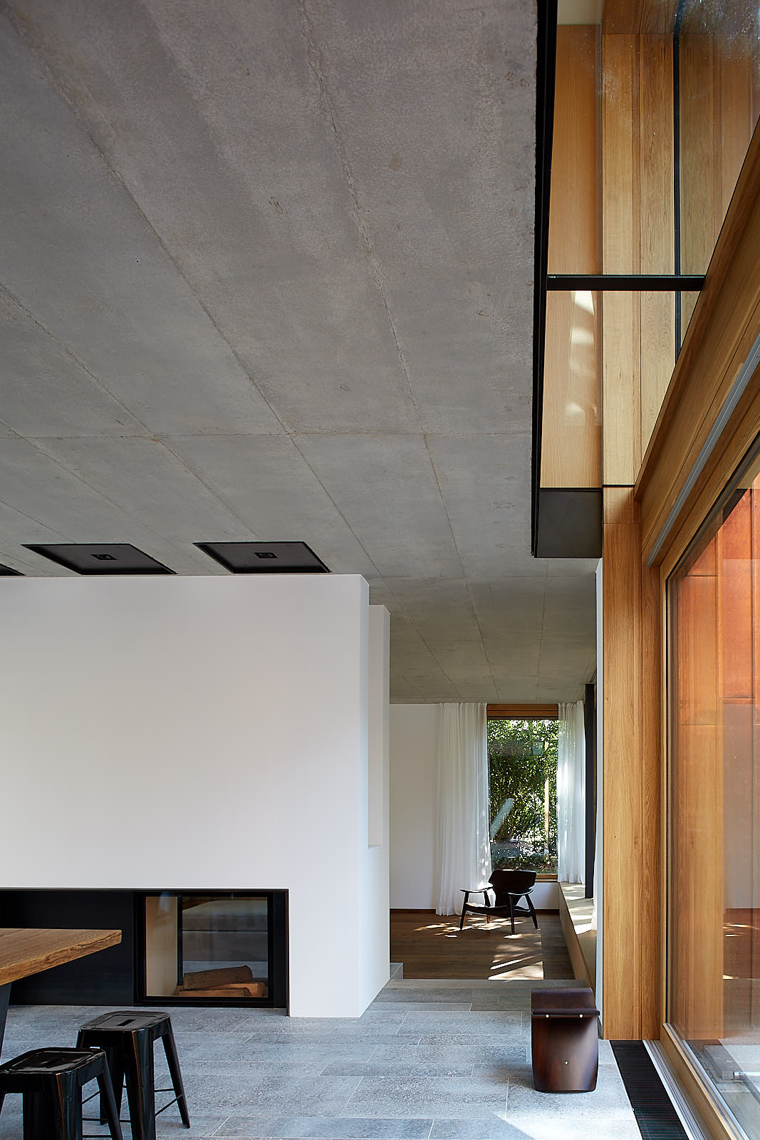 House L011 - INT Design