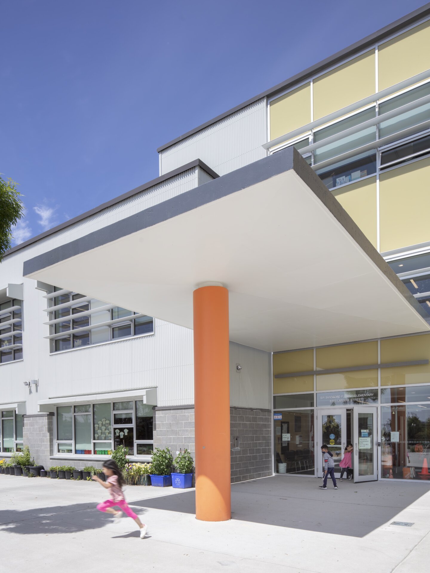 Sir Sandford Fleming School & Child Care - INT Design