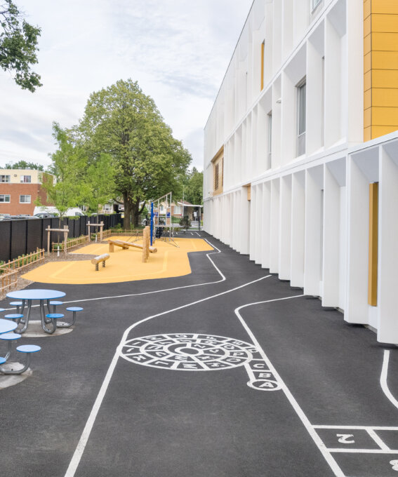 Cours d'école Marcelle-Robidoux - INT Design