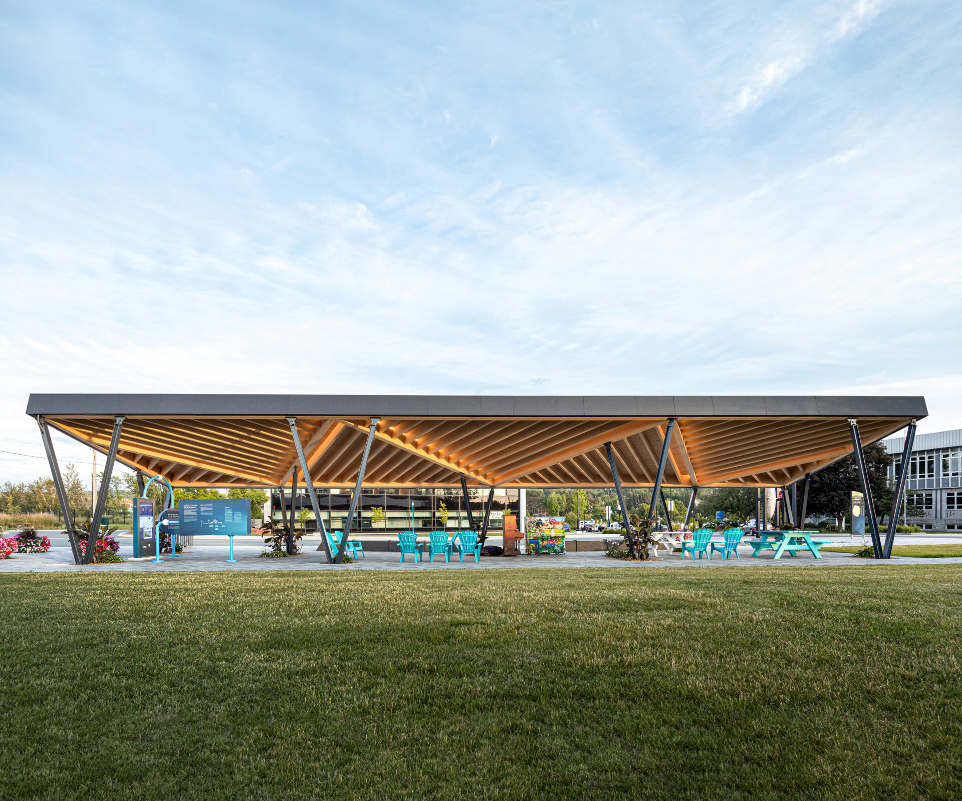 Pavillon microréseau – Lac-Mégantic - INT Design